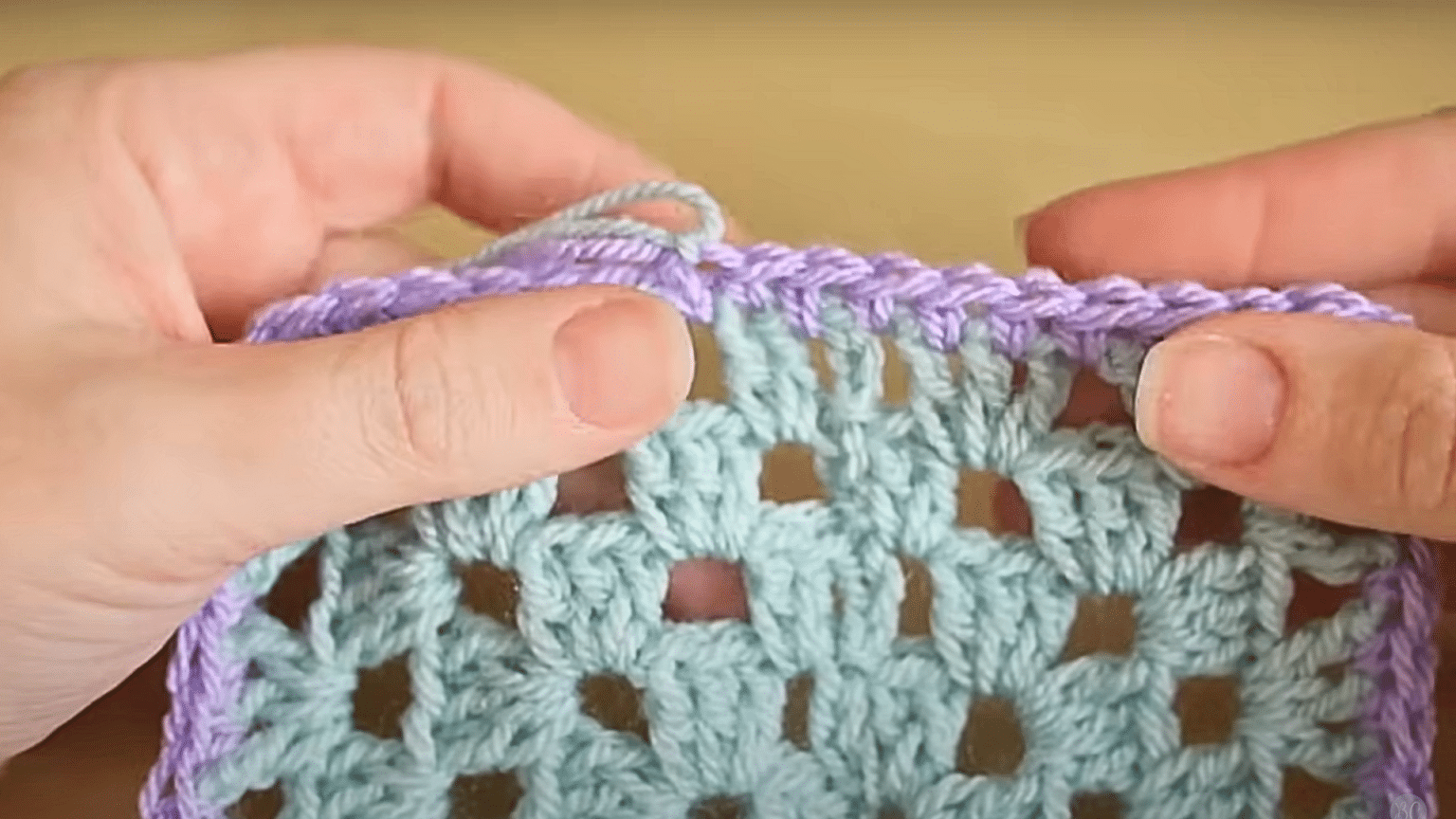 How to Crochet a Perfect Crab Stitch? - The Painted Hinge