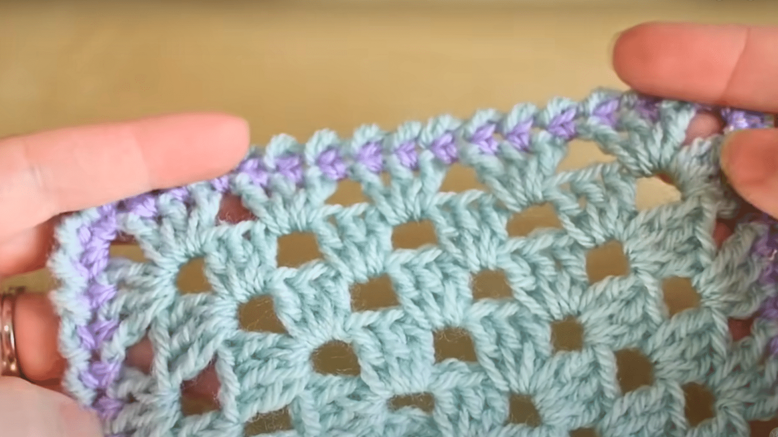 How to Crochet a Perfect Crab Stitch? - The Painted Hinge