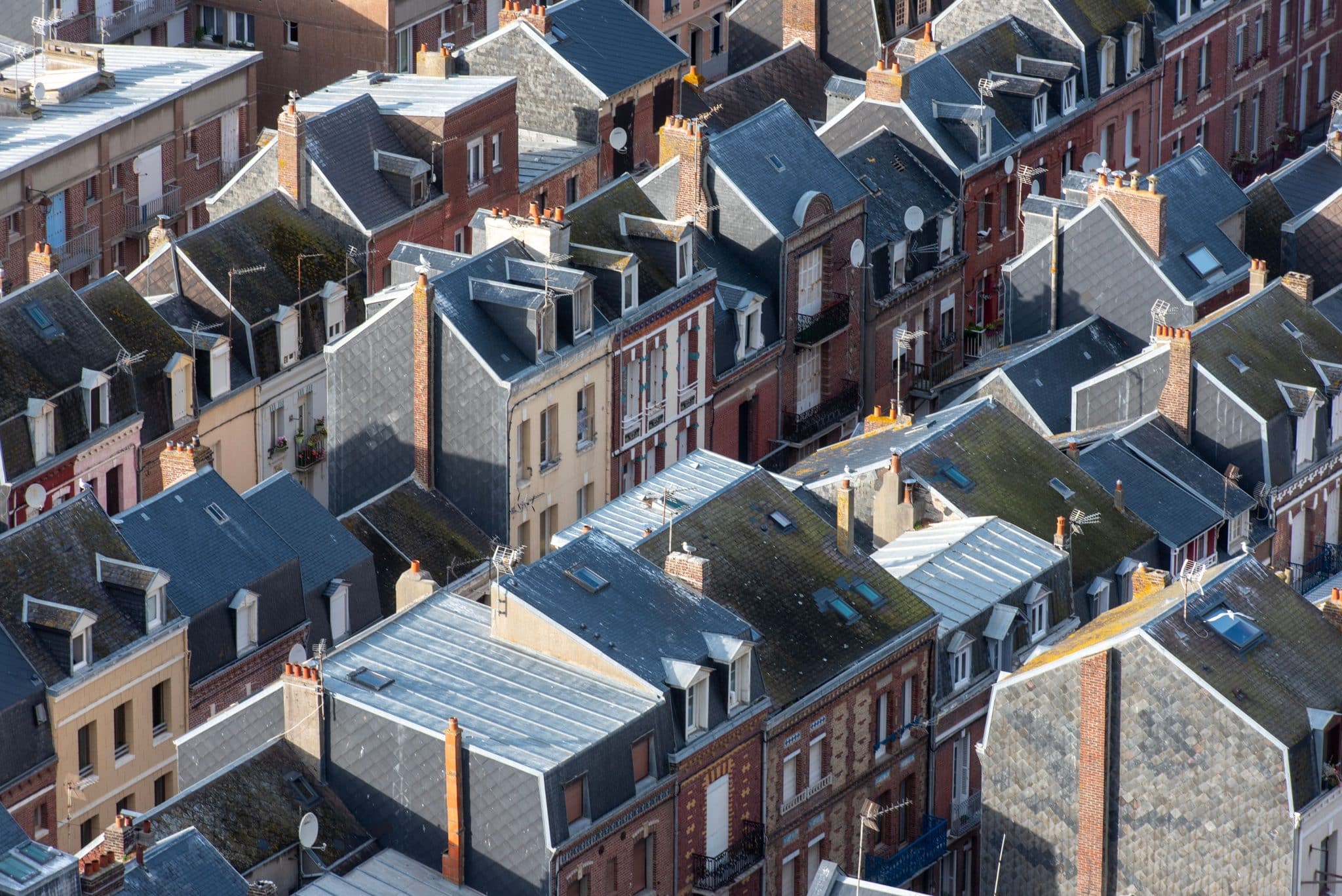 Signs Your Roof Needs Immediate Attention From a Qualified Pro - The ...